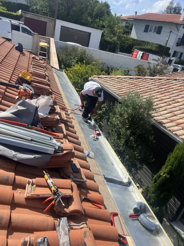 Création d'un chéneau en zinc à Saint-Jean de Luz