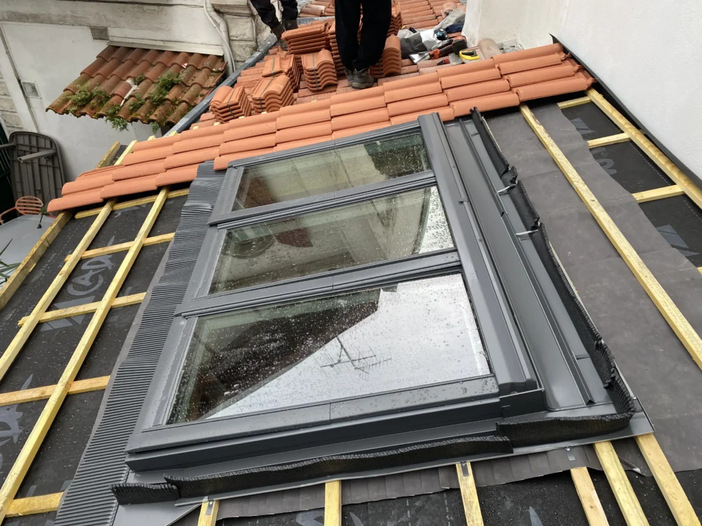 Charpente, couverture & pose d'une verrière VELUX à Bayonne